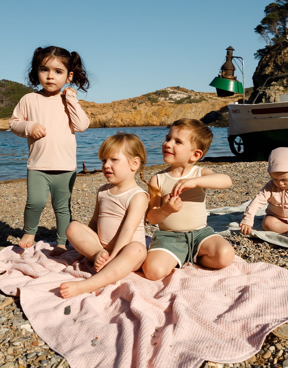 UV차단 라인배색 스윔 쇼츠_UPF 50+_3color | 무무즈